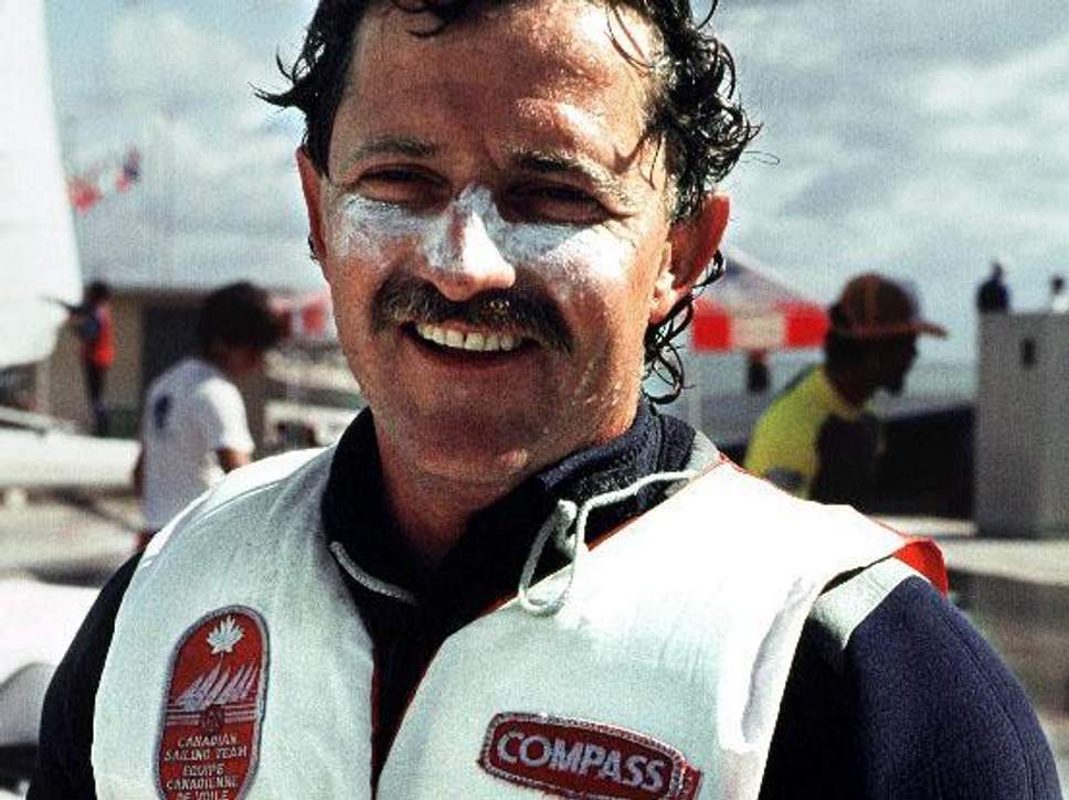 35 jaar geleden: Olympisch zeiler offert medaille op om collega’s te ...